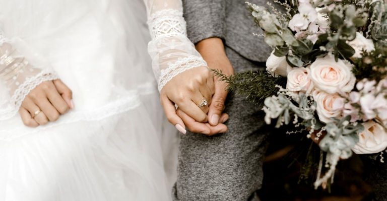 7 Stages of Marriage - Get To Know Which Stage Are You In?