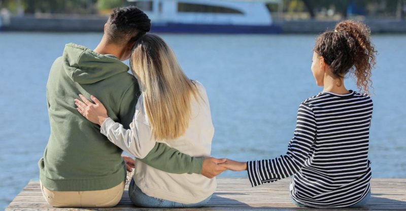 Friend Vs Girlfriend - 15 Striking Differences Between Your Most ...